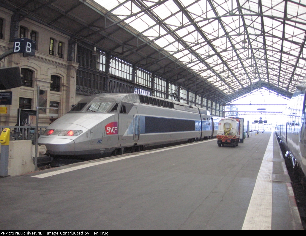 SNCF TGV 381
